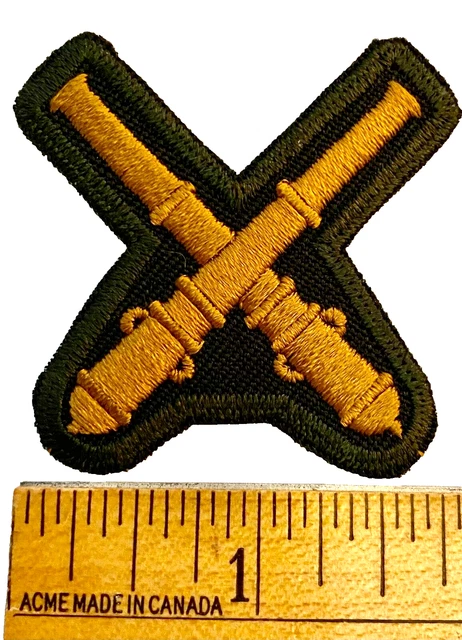 CANADIAN ARMED FORCES Gunnery Field Artillery Qualification Badge (GRN ...
