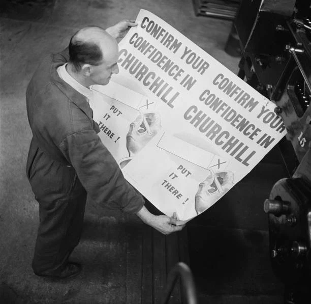 PRINTING POSTERS FOR The 1945 General Election Campaign 1945 Old Photo ...