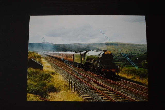 TRAIN PHOTOGRAPH OF Railway LNER Locomotive No. 4472 (P3-B262) EUR 4,39 ...