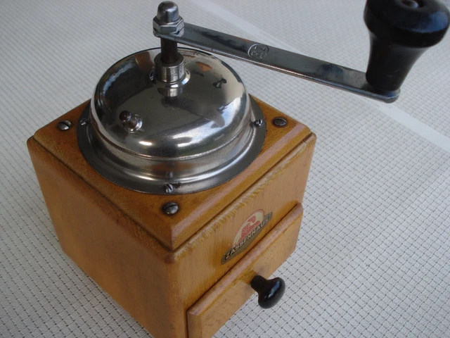 NOSTALGISCHE ALTE HOLZ - Kaffeemühle von **ZASSENHAUS** EUR 7,55 - PicClick DE