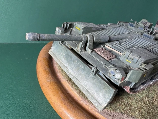 1:35 SWEDISH STRV 103 C Stridsvagn MBT Trumpeter Model gebaut Diorama ...