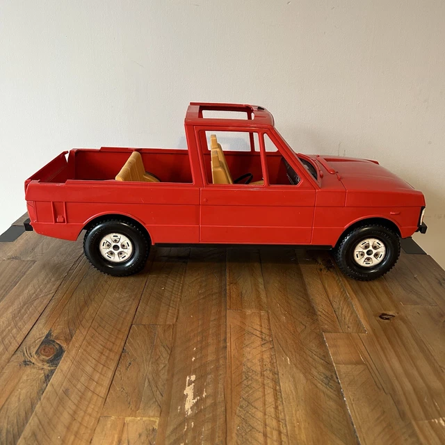 VINTAGE SINDY RED Range Rover Vehicle £49.95 - PicClick UK