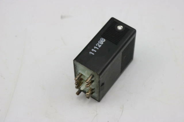 ORIGINAL MERCEDES-BENZ W123 S123 C123 Kraftstoffpumpe Relais ...