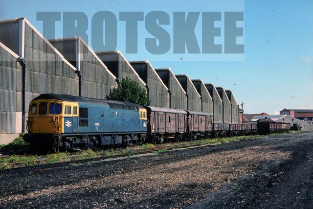 35MM SLIDE BR British Rail Diesel Loco Class 33 33111 Fratton 1988 Orig ...
