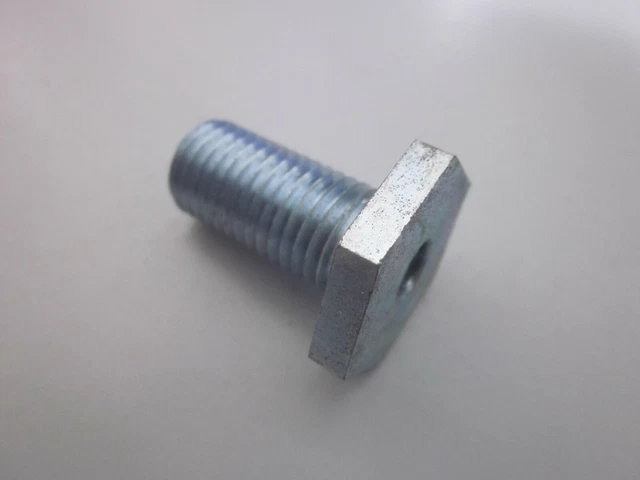 GENUINE OEM KAWASAKI Part 92001-041 Bolt Oil Pump Pinion £10.56 ...