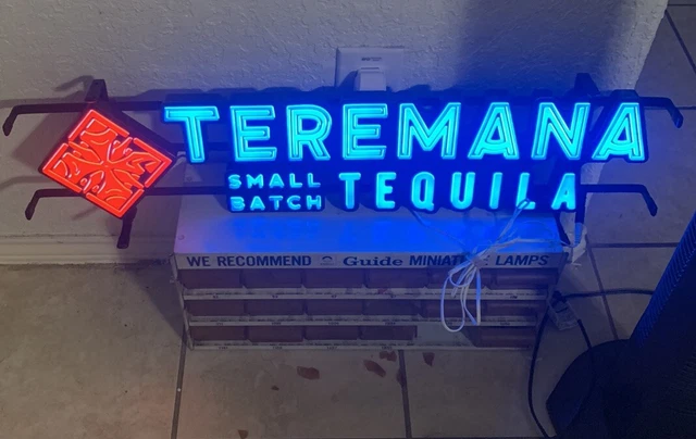 TEREMANA SMALL BATCH Tequila Led Lit Lighted Wall Hanging/ Standing Bar ...