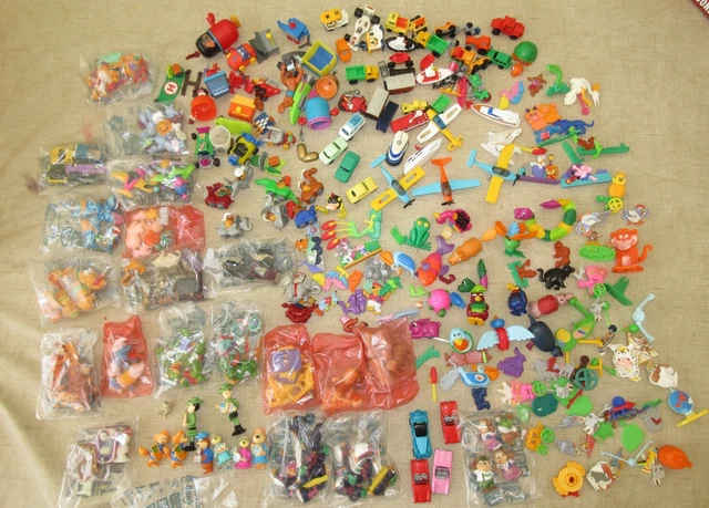 VINTAGE KINDER SURPRISE Egg Toys 80's / 90's Toy Collectable Bundle 1 ...