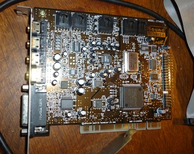 CREATIVE SOUNDBLASTER LIVE! CT4620 + Drive2 & Microfono Set Audio Retro ...