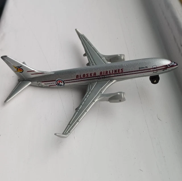ALASKA AIRLINES BOEING 737-800 Mattel Matchbox Model £21.52 - PicClick UK