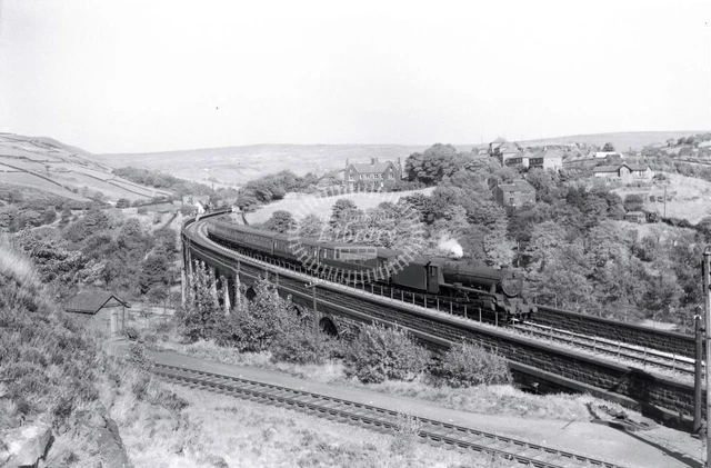PHOTO BRITISH RAILWAYS Steam Locomotive Class 5MT 44888 at Stalybridge ...