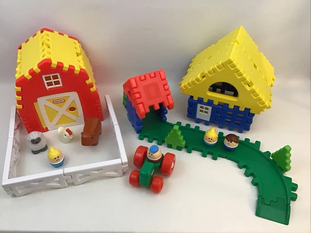 LITTLE TIKES WEE Waffle Blocks Barn Farm House Garage Building Set ...
