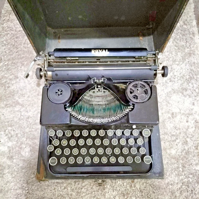 ROYAL PORTABLE TYPEWRITER. Model P. P80102. 1928? Working well. $759.95 ...