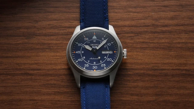 SEIKO 5 SRPH31K1 Men's Blue Automatic Pilot Field Watch Great Condition ...