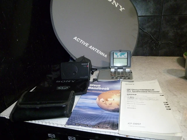 SONY ICF-SW07 SYNTHESIZED World Band Radio With External Antenna And ...