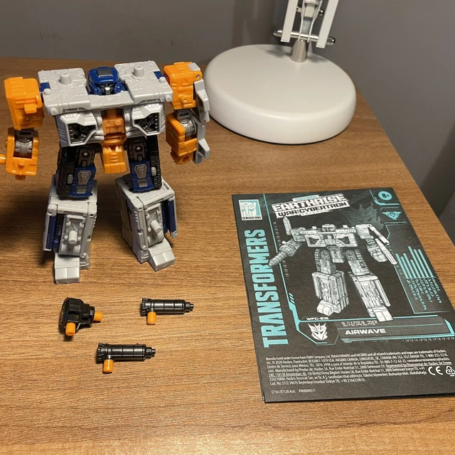 TRANSFORMERS WAR FOR Cybertron Earthrise Deluxe Decepticon Airwave £24. ...