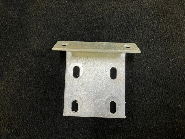 LAND ROVER DEFENDER 90/110/130 Galvanised Lower Steering Column Bracket ...