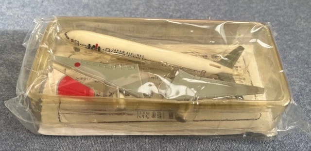 JAL BOEING 777-200 Kids Cruise Model New Unopened Collectible gg4 EUR ...