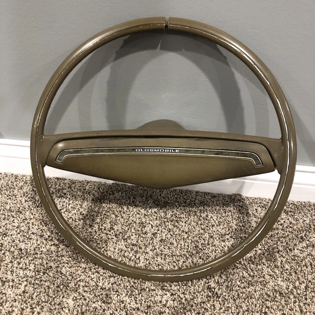 1970 1971 OLDSMOBILE Cutlass F85 442 Steering Wheel with Horn Button ...