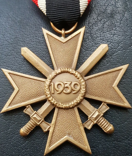 10750 GERMAN ARMY War Merit Cross II. Class medal post WW2 1957 pattern ...