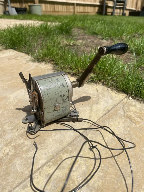 VINTAGE WW2 PLESSEY Hand Cranked Field Dynamo/ Generator 1940s Heavy ...