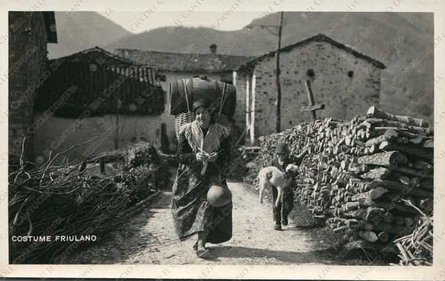 COSTUMI CARNICI FRIULANI tradizionali Folclore Friuli Fotocartolina EUR ...