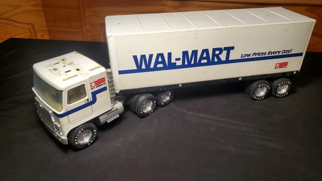 VTG COLLECTIBLE WALMART Nylint Semi-Truck Cab & Working Trailer Tin ...