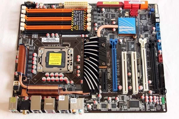 ASUS P6T DELUXE Motherboard with Core i7 CPU, cooler and 6gb RAM £35.00 ...