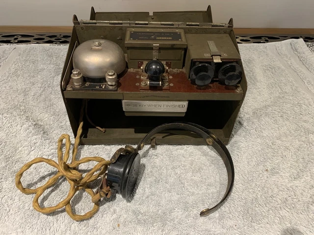 ANTIQUE WW2 D.MK.V British Military Field telephone set - Complete £125 ...