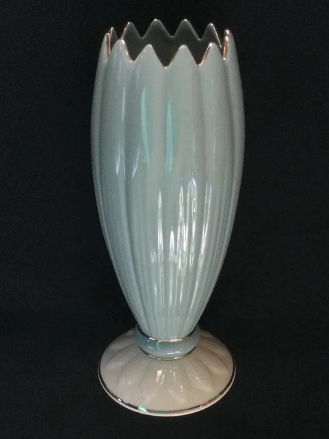 RARE VINTAGE LENOX Porcelain Light Blue White Base Tulip Cut Vase ...