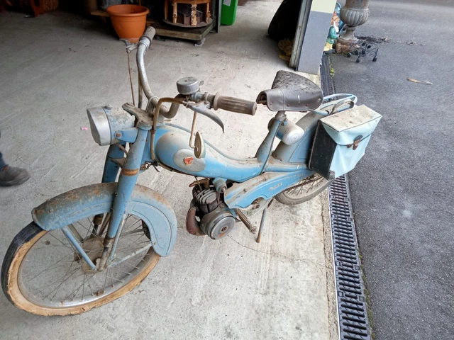 MOBYLETTE MOTOCONFORT AV79 Motobecane vintage d'origine 1960 dans son ...