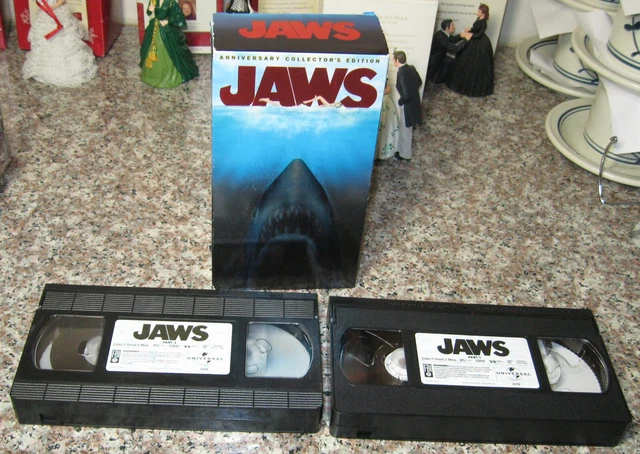 2 VHS TAPE 25th Anniversary Collector's Edition JAWS Roy Scheider ...
