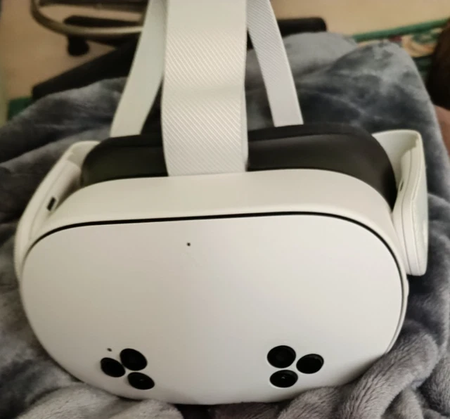 META QUEST 3S Virtual Reality Headset,128GB With Controllers and ...