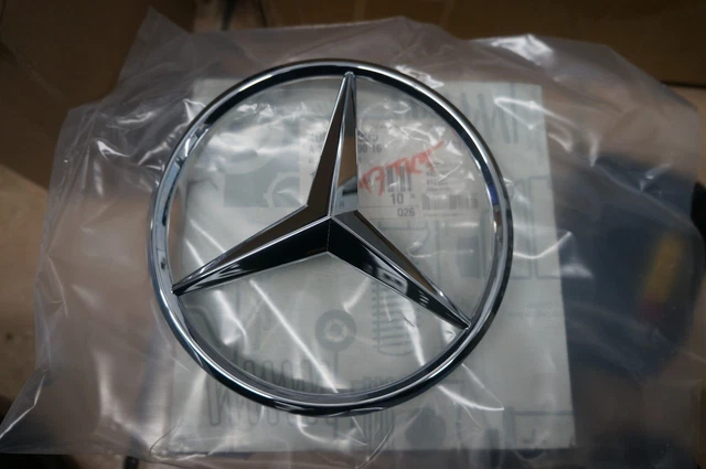 NEW GENUINE MERCEDES-BENZ Silver Radiator Grille Star Badge Emblem ...