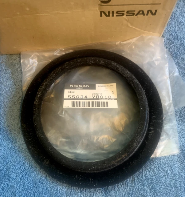 NEW GENUINE NISSAN Patrol GQ GU Genuine Rear Coil Spring seat Rubber ...