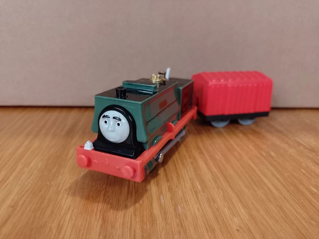 SAMSON TRACKMASTER TRAIN and Wagon - Testato e funzionante - Thomas and ...