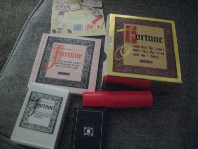 VINTAGE WHSMITH FORTUNE Tarot Cards Set I ching divination Future ...