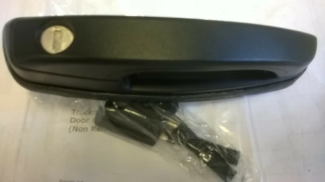 GENUINE MITSUBISHI L200 2015 On Adventurer Hardtop / Canopy Lock And ...