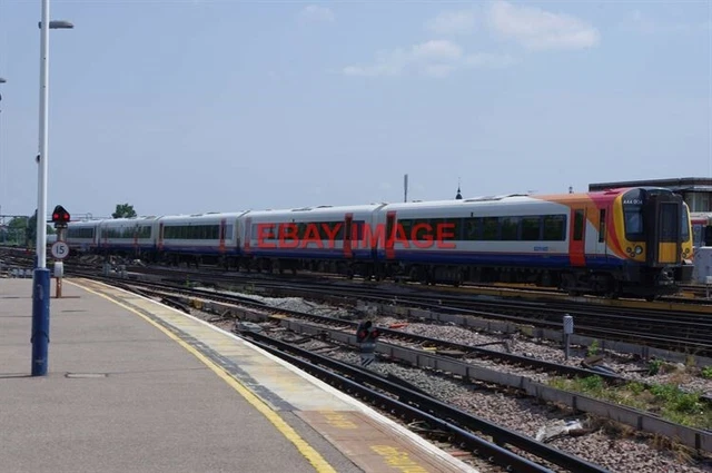 PHOTO CLASS 444 444004 Departs Clapham Junction £1.45 - PicClick UK
