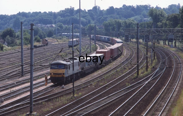 35MM RAILWAY SLIDE - Freightliner Class 90. 90150 @ Gippeswyk Park £3. ...