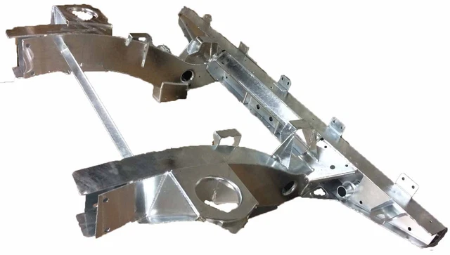 LAND ROVER DEFENDER 90 Galvanised Rear Crossmember - Inc Rear Spring ...