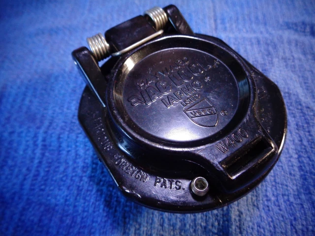 HAYWARD W400BBKP VAC Lock Pool Vacuum Lock Safety Wall Fitting, Black ...