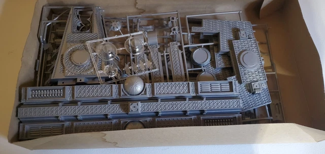 VINTAGE THE BLACK Hole Cygnus Model Kit (1979) Complete Kit, Water ...