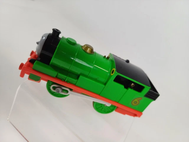 TOMY THOMAS THE Tank Engine Trackmaster Percy 6 Motorised *Working* £8. ...