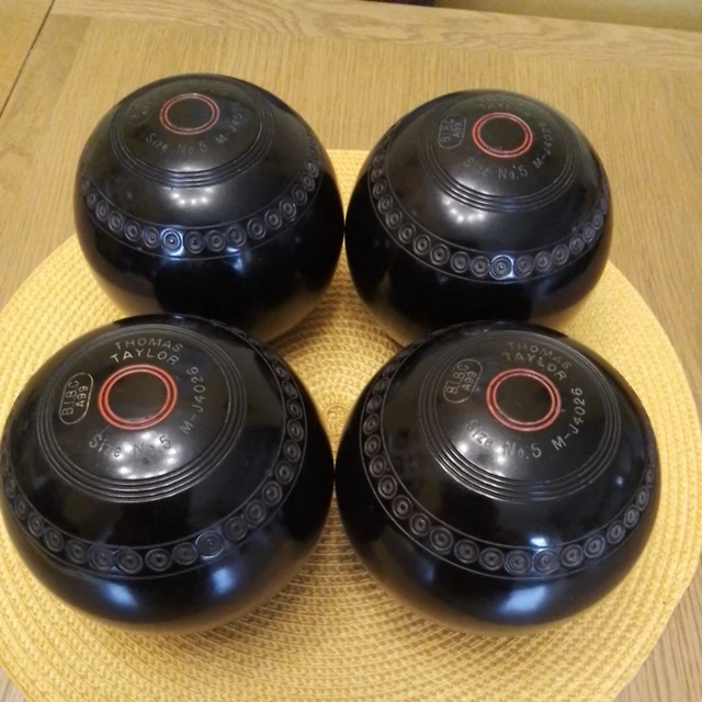 SET OF 4 THOMAS TAYLOR LIGNOID Black Lawn Bowls M-j4026 Size 5 Made in ...
