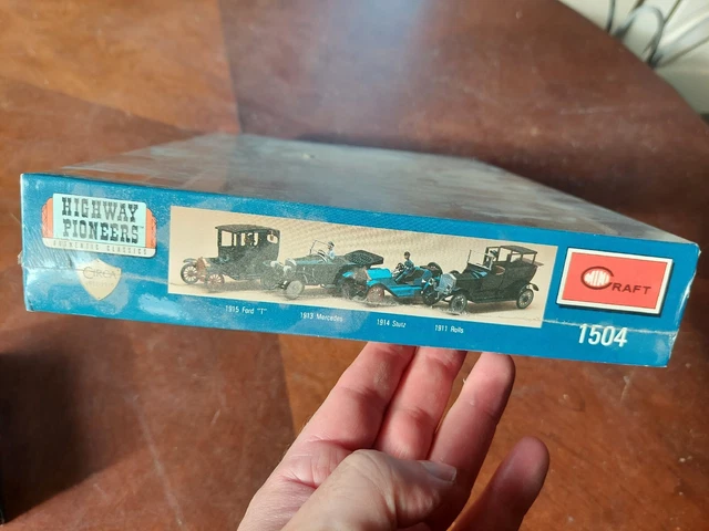 MINI CRAFT HIGHWAY Pioneers x2 Model Car Kit 1:32 *New In Original ...