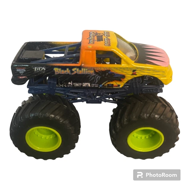 HOT WHEELS BLACK Stallion Michael Vaters Monster Jam Monster Truck 1/64 ...