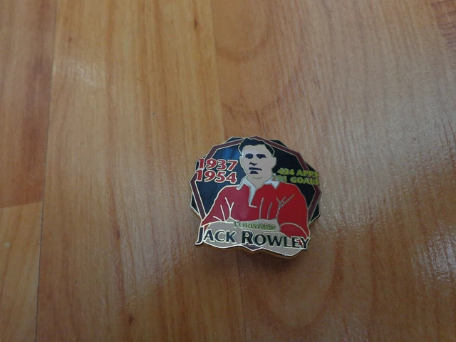 DANBURY MINT MANCHESTER Man United Greatest Player Pin Badge - Jack ...