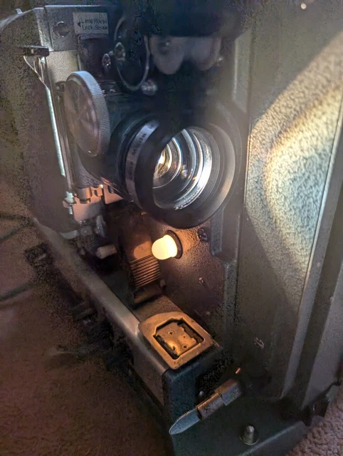 EIKI ELF 16MM sound projector auto threading RT-0 , Partially Tested £ ...