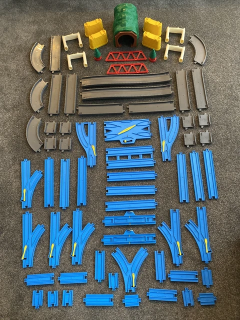TOMY TRACKMASTER THOMAS The Tank Engine Huge Blue Track Job Lot 70 ...