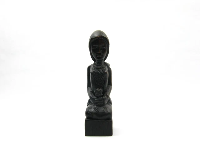 STATUETTE SCULPTÉE EN bois noirci d'une femme priant à genoux EUR 60,00 - PicClick FR